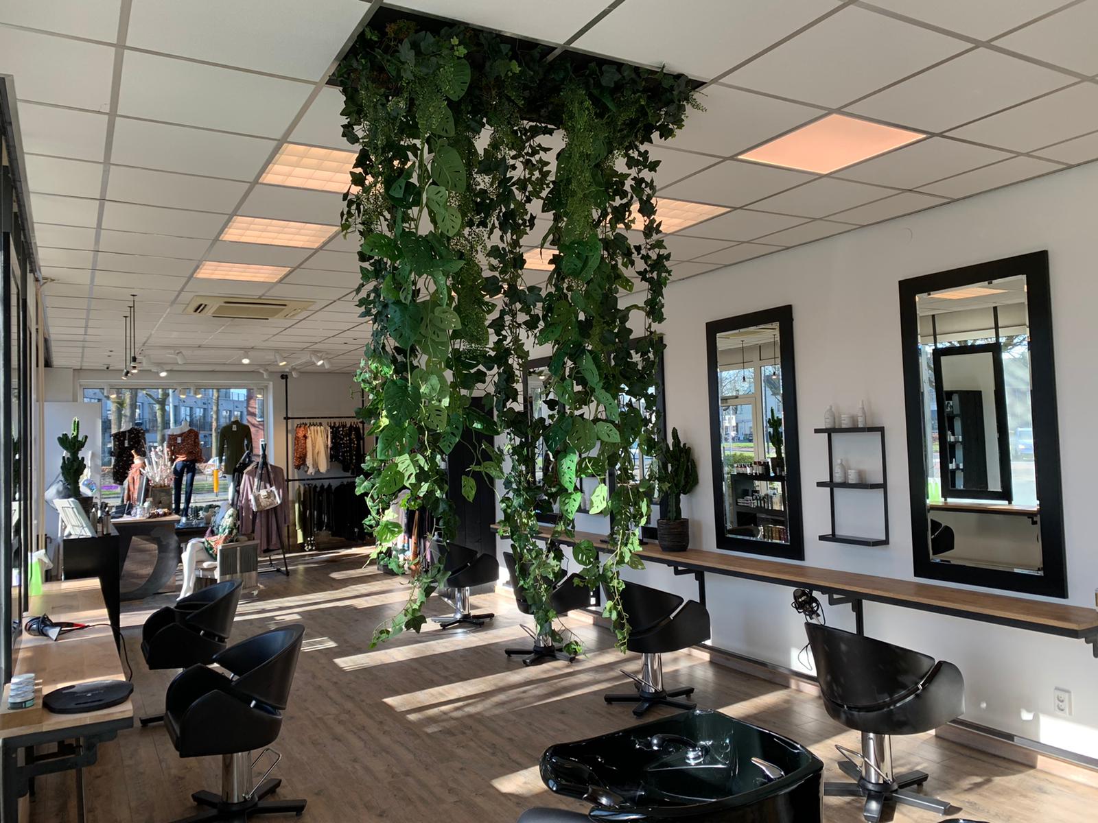 Dé toonaangevende kapper en kledingwinkel in Breda